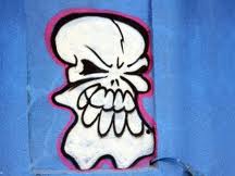 grafity: Unique Skull Graffiti Art Simple Design Ideas