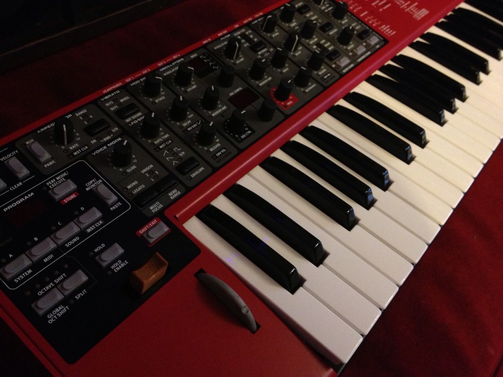 MATRIXSYNTH: Nord Lead A1 Analog Modelling Synthesizer