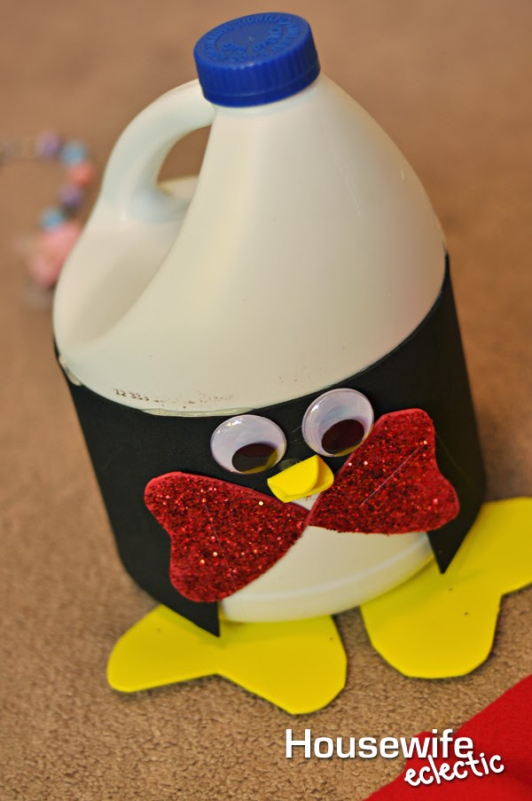 Penguin Valentine's Day Box - Housewife Eclectic