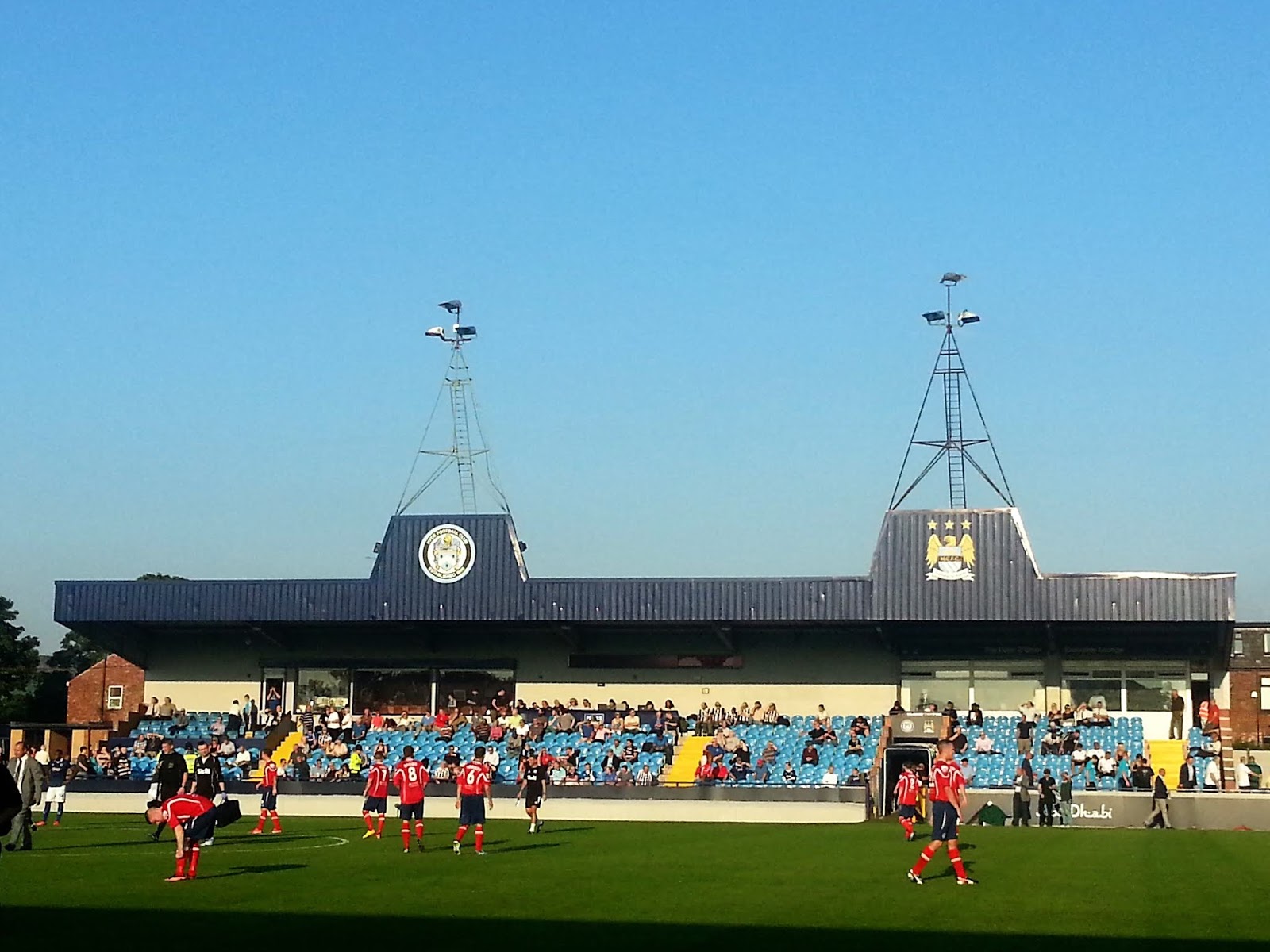 The Wycombe Wanderer: Hyde FC - Ewen Fields