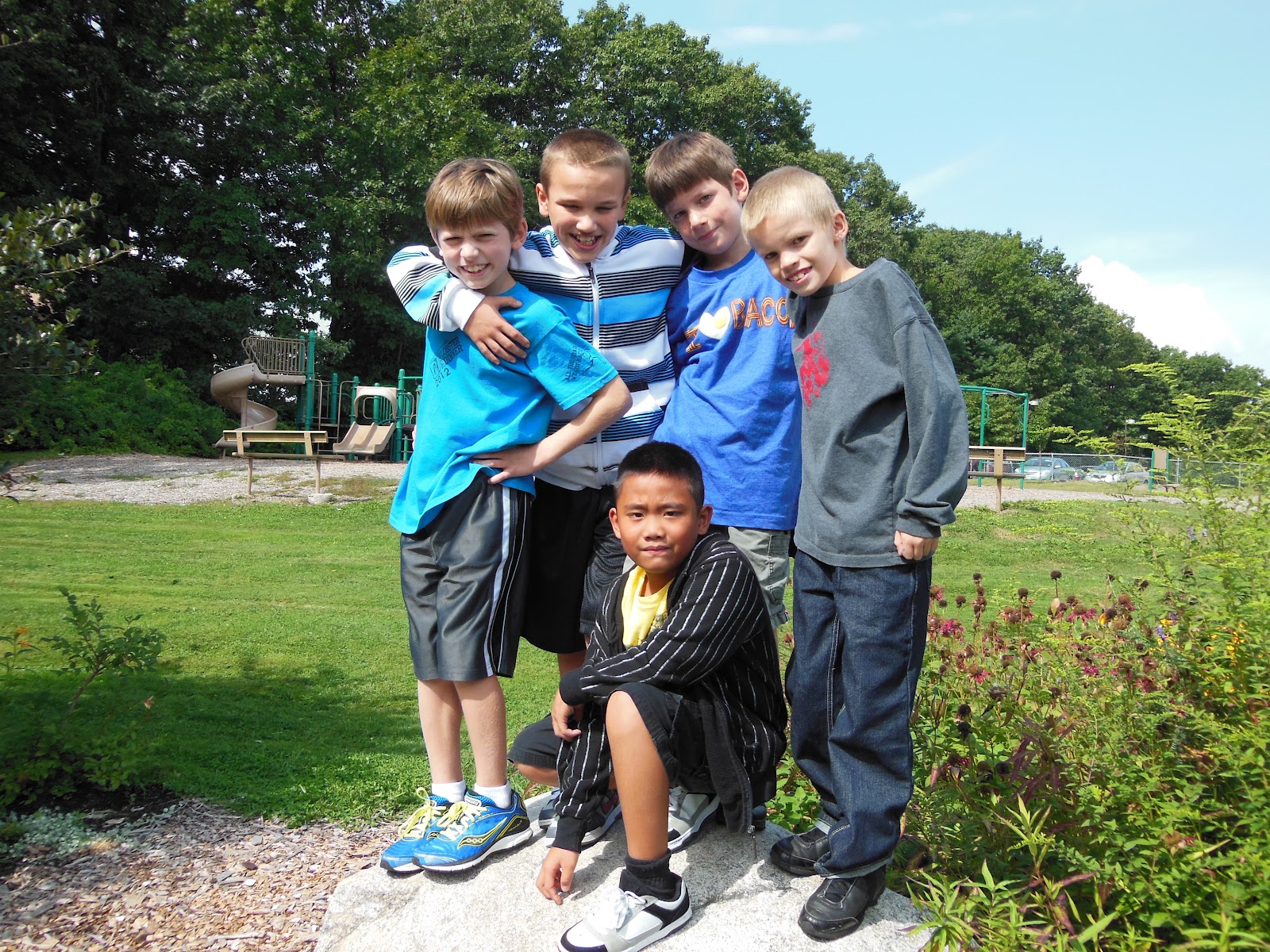 Mrs. McGaffin's Fabulous 4th Graders!: We Are "O-fish-ally" Fourth Graders!