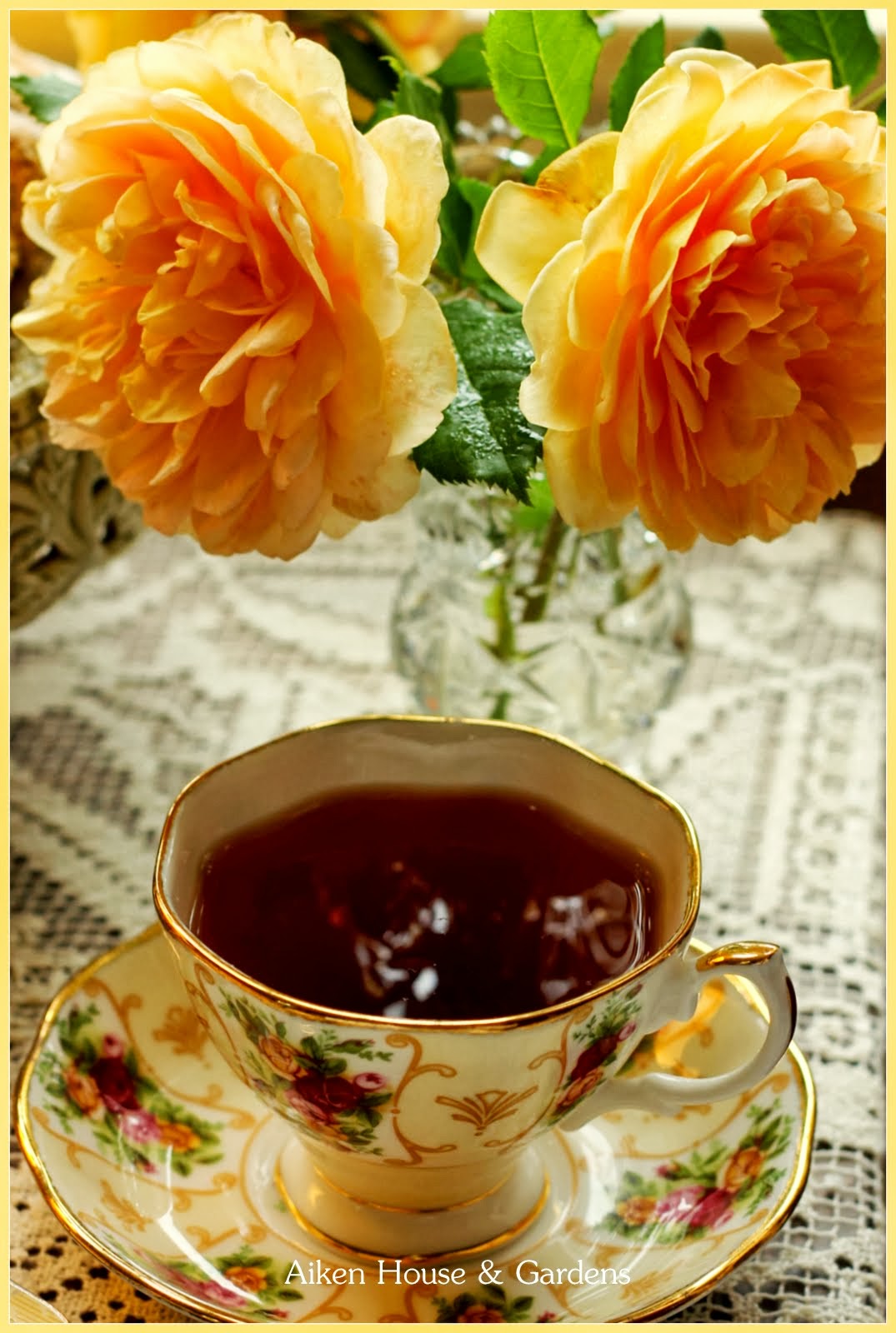 Aiken House & Gardens: Teacups & Roses