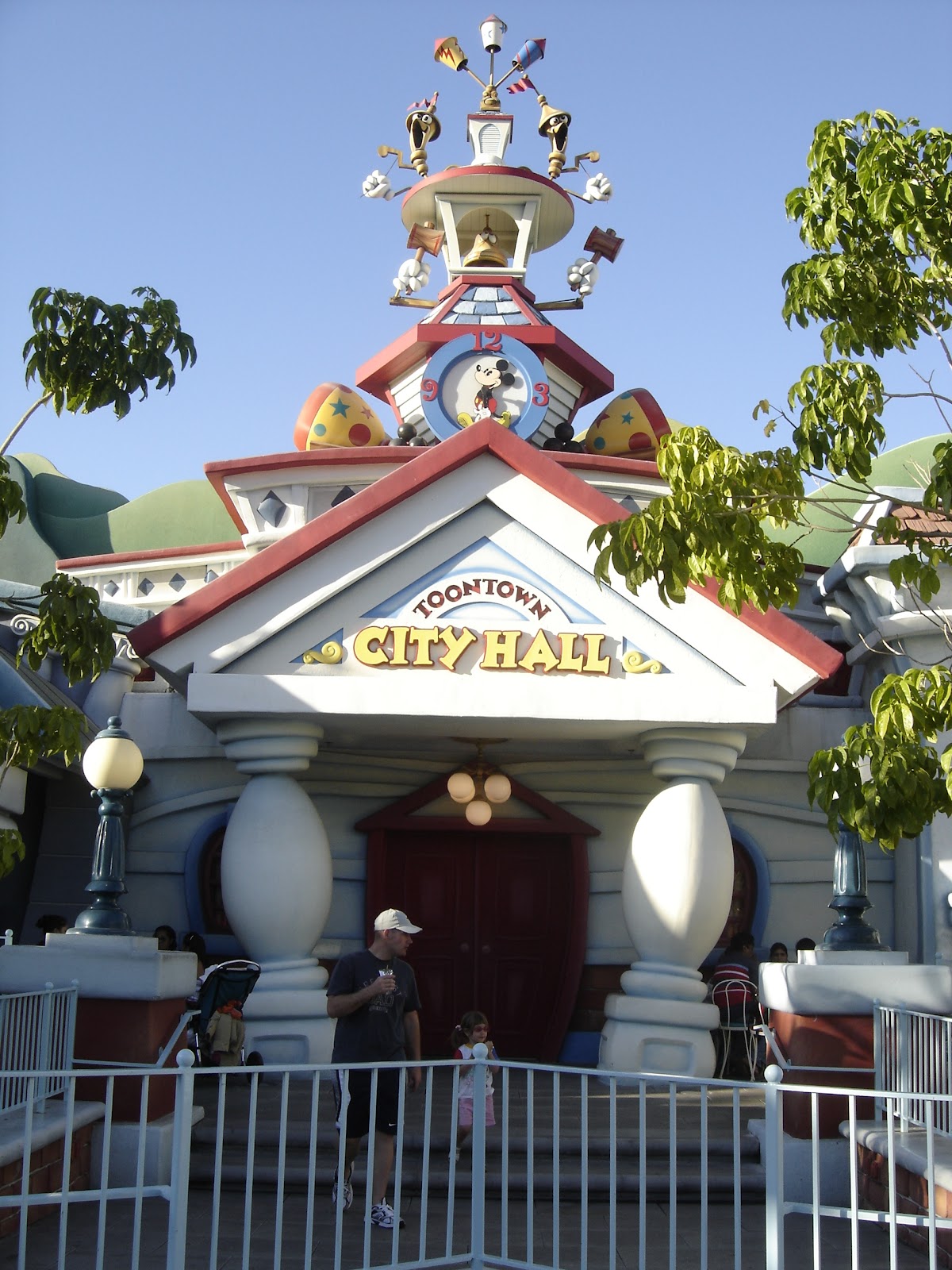 Disney Vacation Kingdom: Disneyland Monday - Toontown