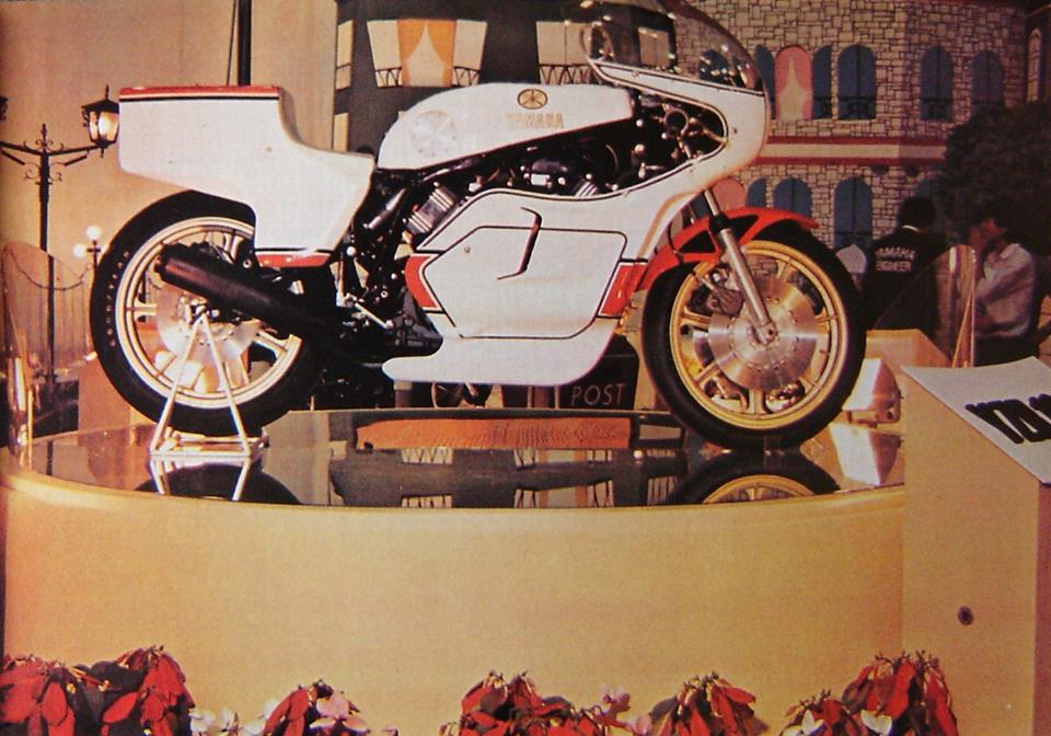 Simplemente Motos: El génesis de la Génesis.....