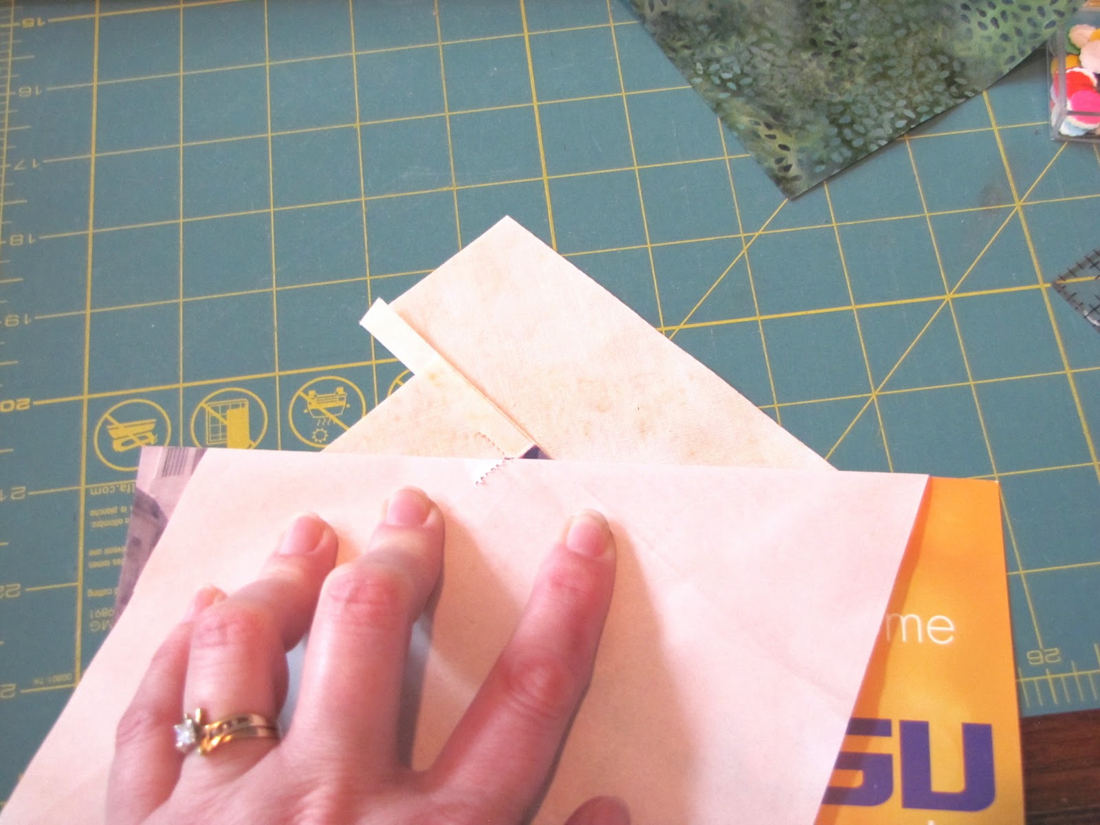 What a Hoot!: A Paper-Piecing (foundation) Tutorial, courtesy of BOM 5 ...