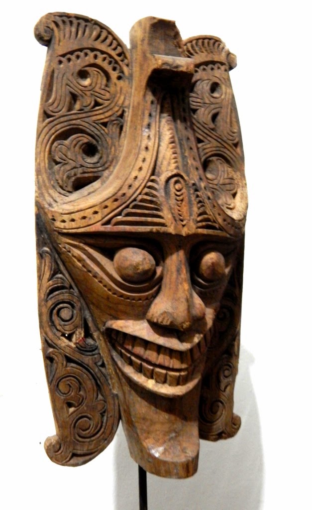 LUKITO ARTIFACT: Ornamen Gorga "Singa" Batak