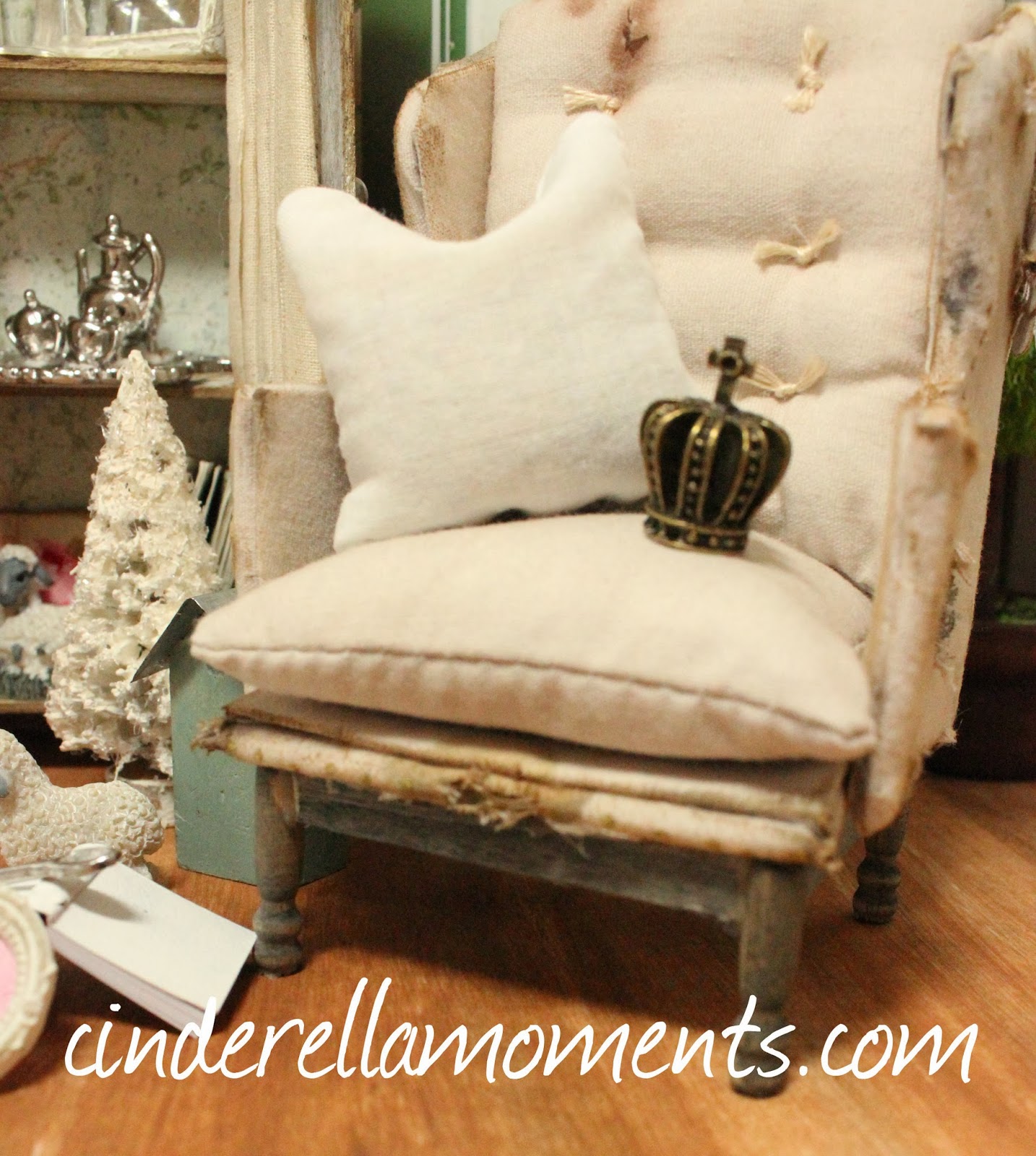 Cinderella Moments: Mrs. Gruyere and Vintage Tattered Style Dollhouse ...