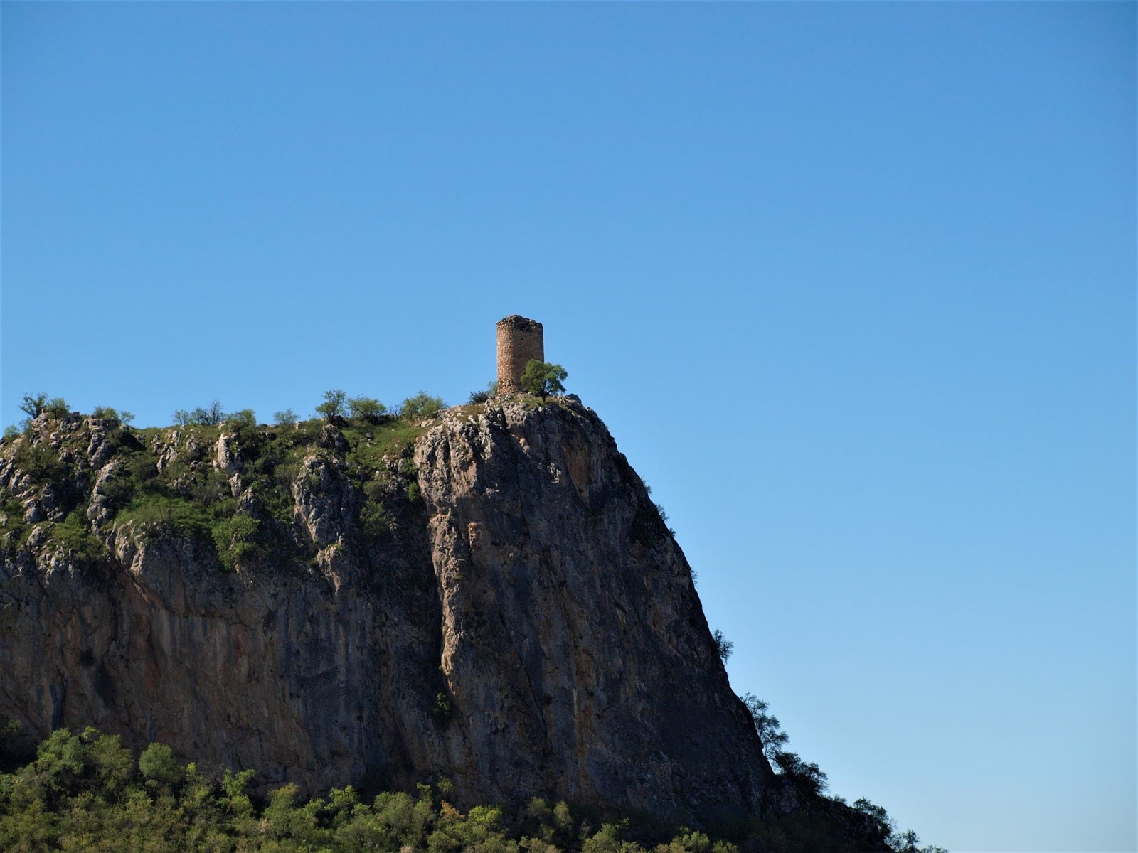 Caminando por Sierras y Calles de Andalucía: Tózar y entorno (Granada)