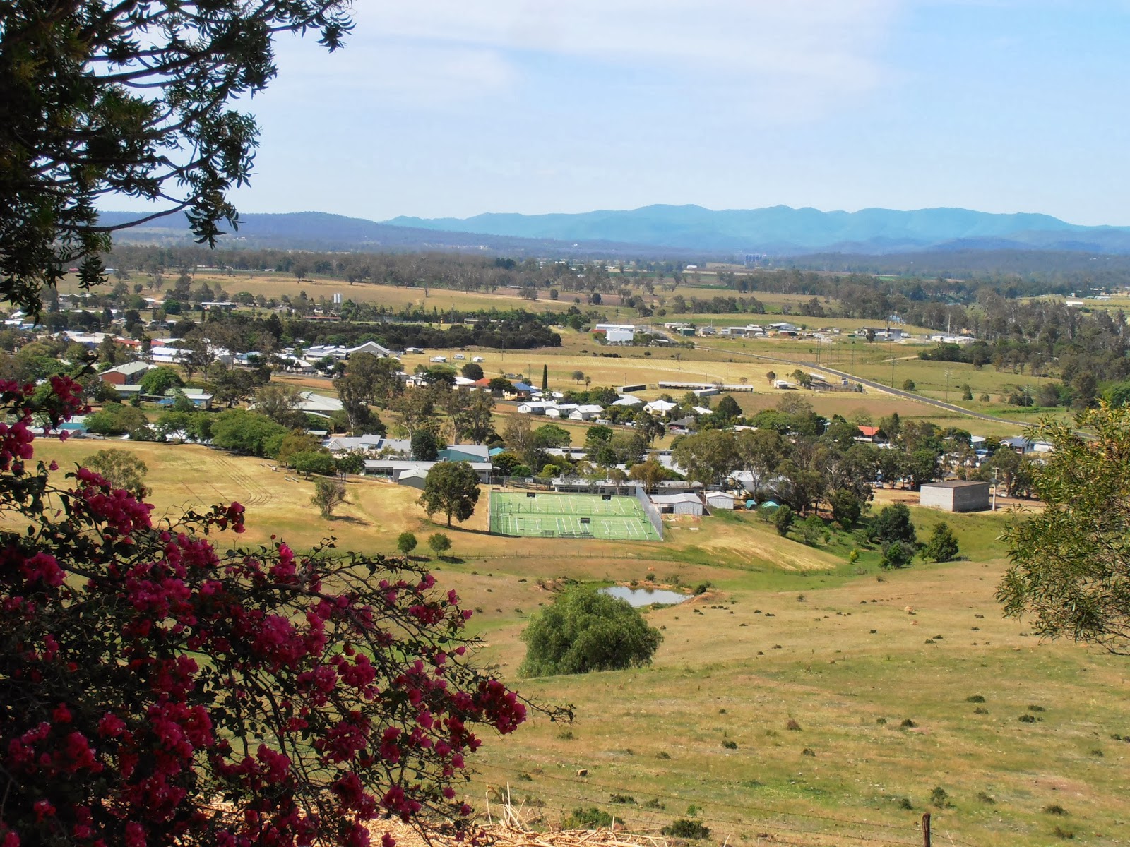 The Clarke's Aussie Adventure: 24 December 2013 - Lowood Showgrounds ...