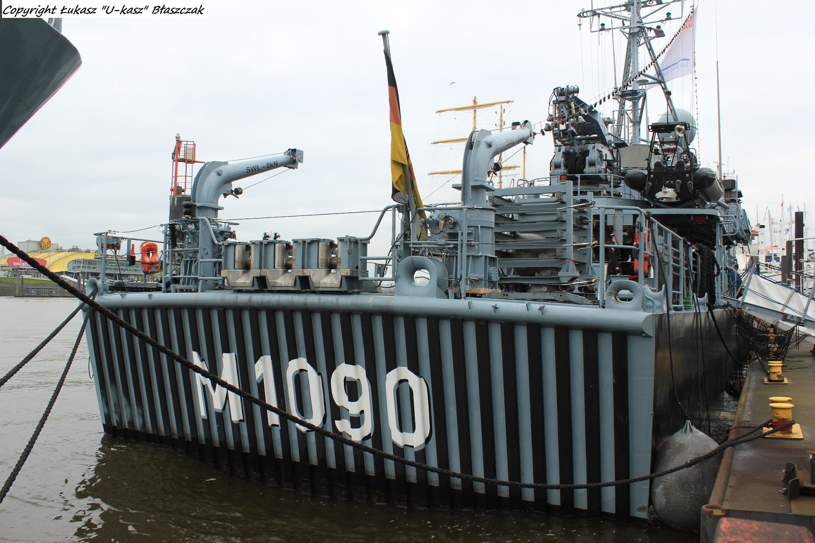 W obiektywie shipspottera czyli z migawką nad portową sadzawką: Z cyklu ...