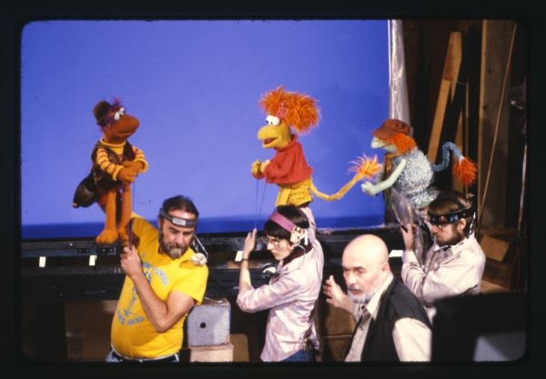 28 Fascinating Photos of Behind the Scenes With the Muppets From the ...