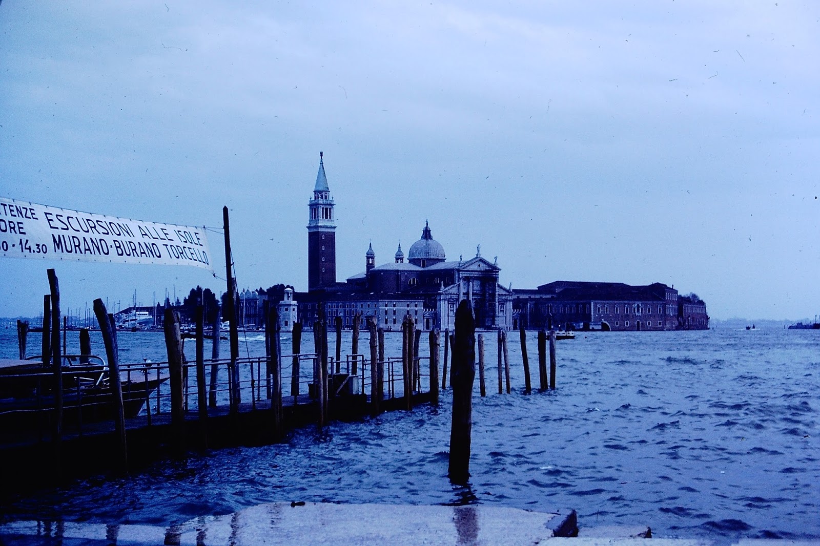 SANDY LEONARD SNAPS: Venice, Italy. October, 1980