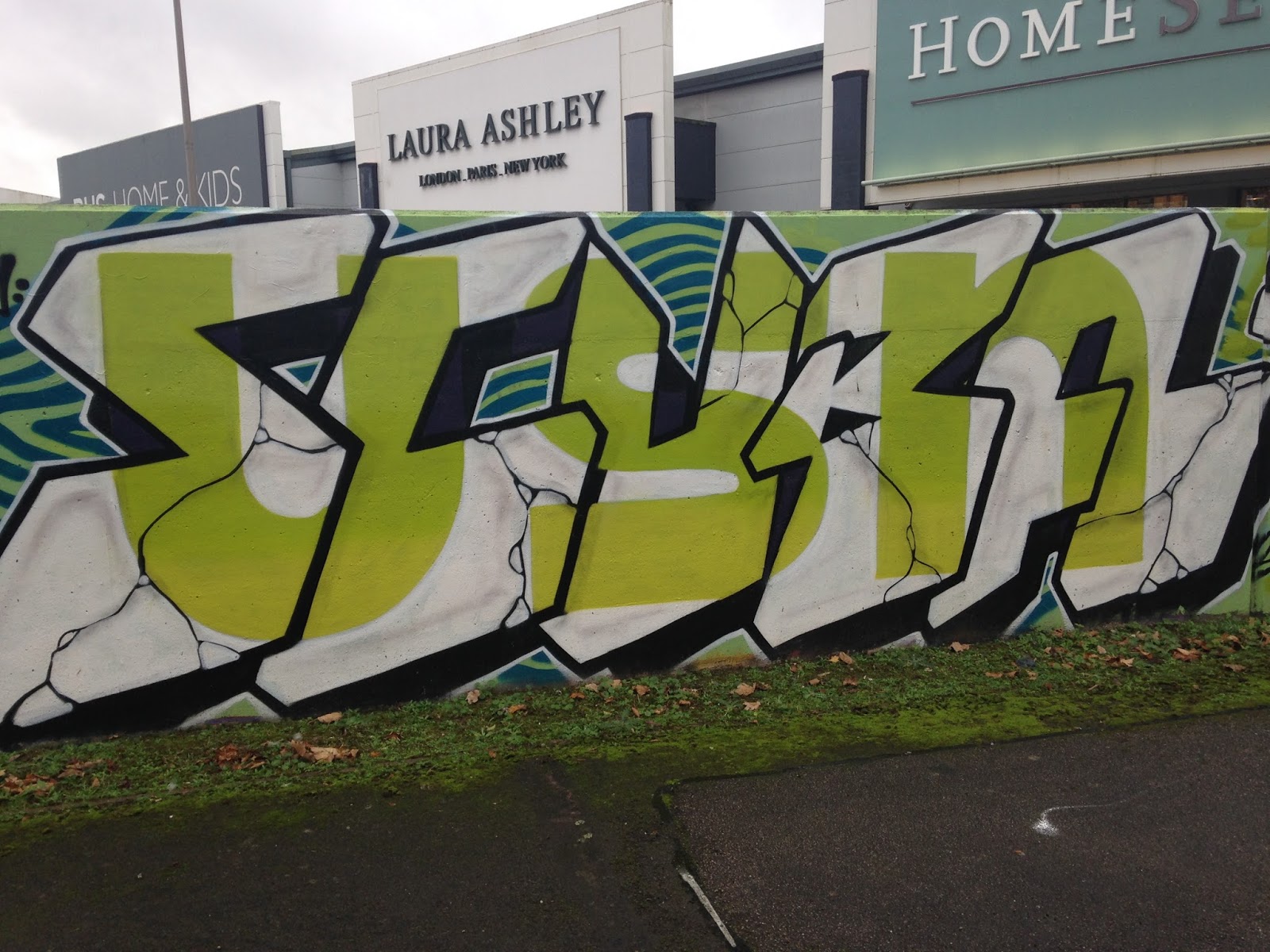 Northampton Graffiti 2015-2016 (Far Cotton, St James, Semilong, Briar ...