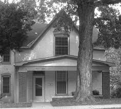 Seeks Ghosts: Atchison’s Sallie House