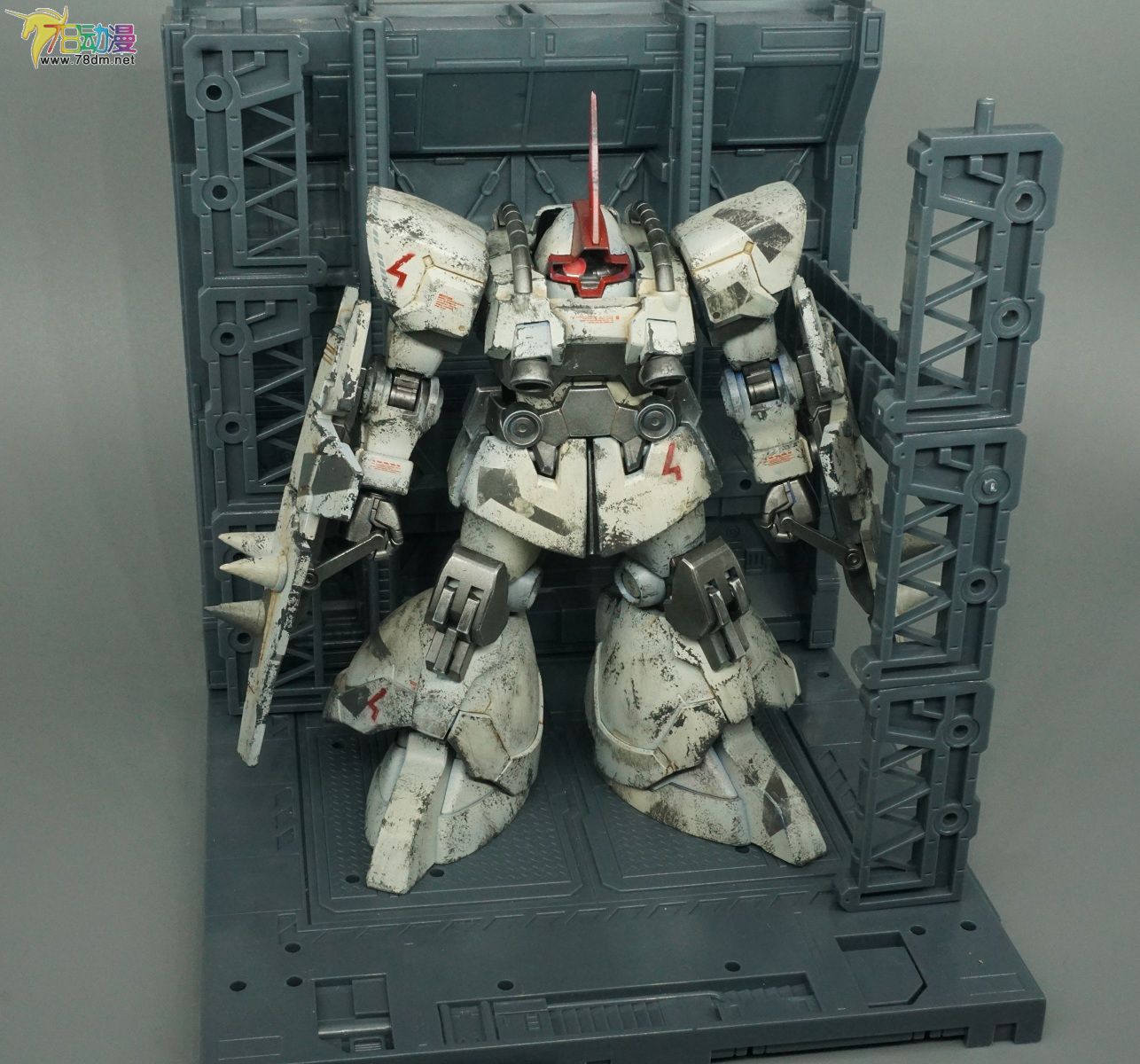 Gundam Family: 1/144 DOM R35/W Custom Build