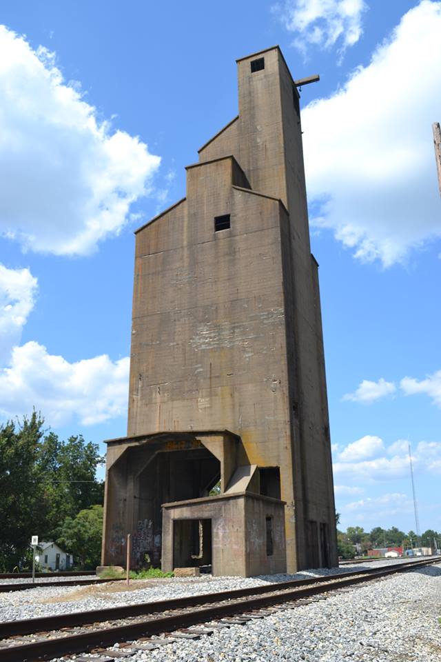 Towns and Nature: Lambert, MS: ?/IC/Y&MV Coaling Tower