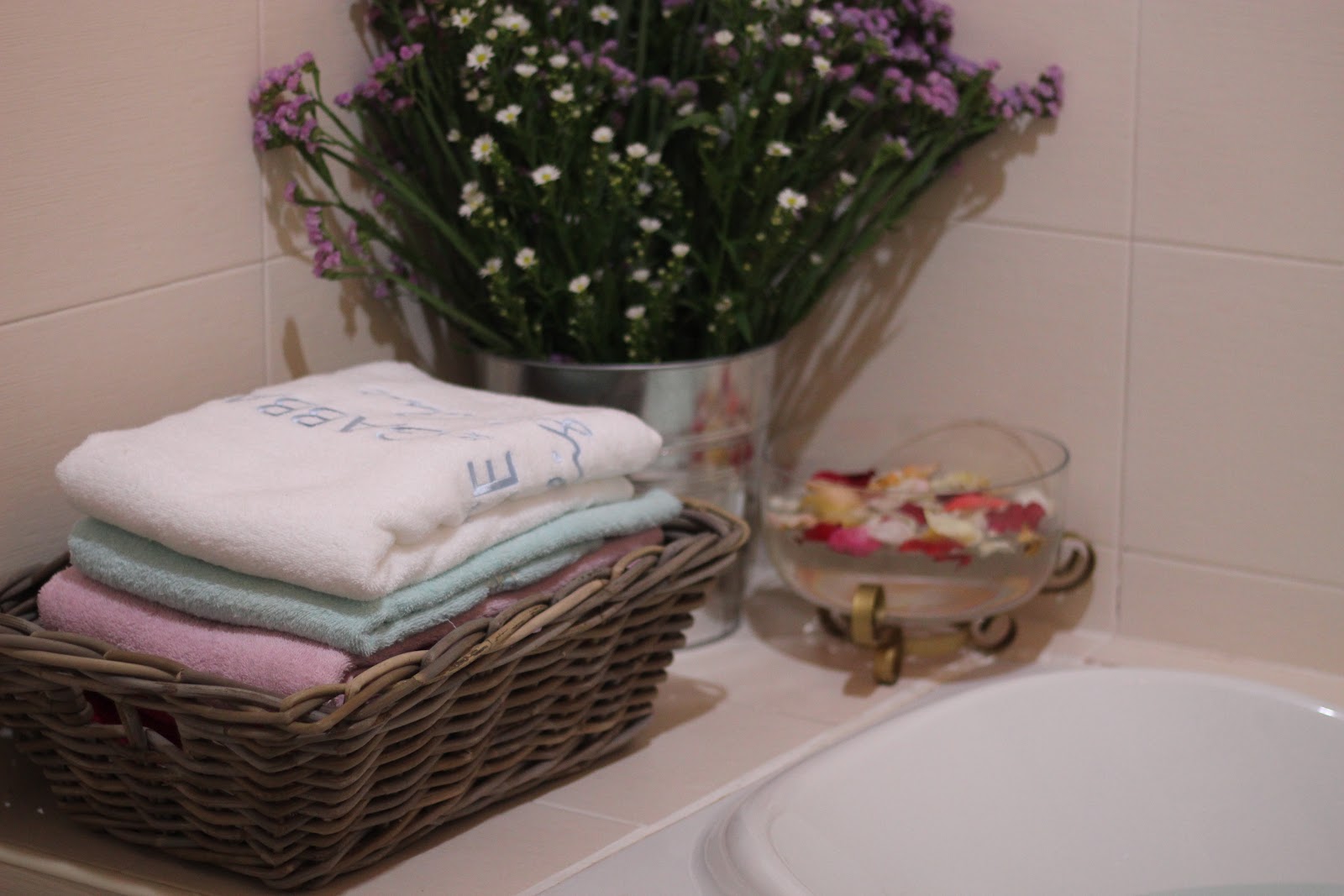 MODEL 80-AN: Mandi Bunga Ubat Pengasih