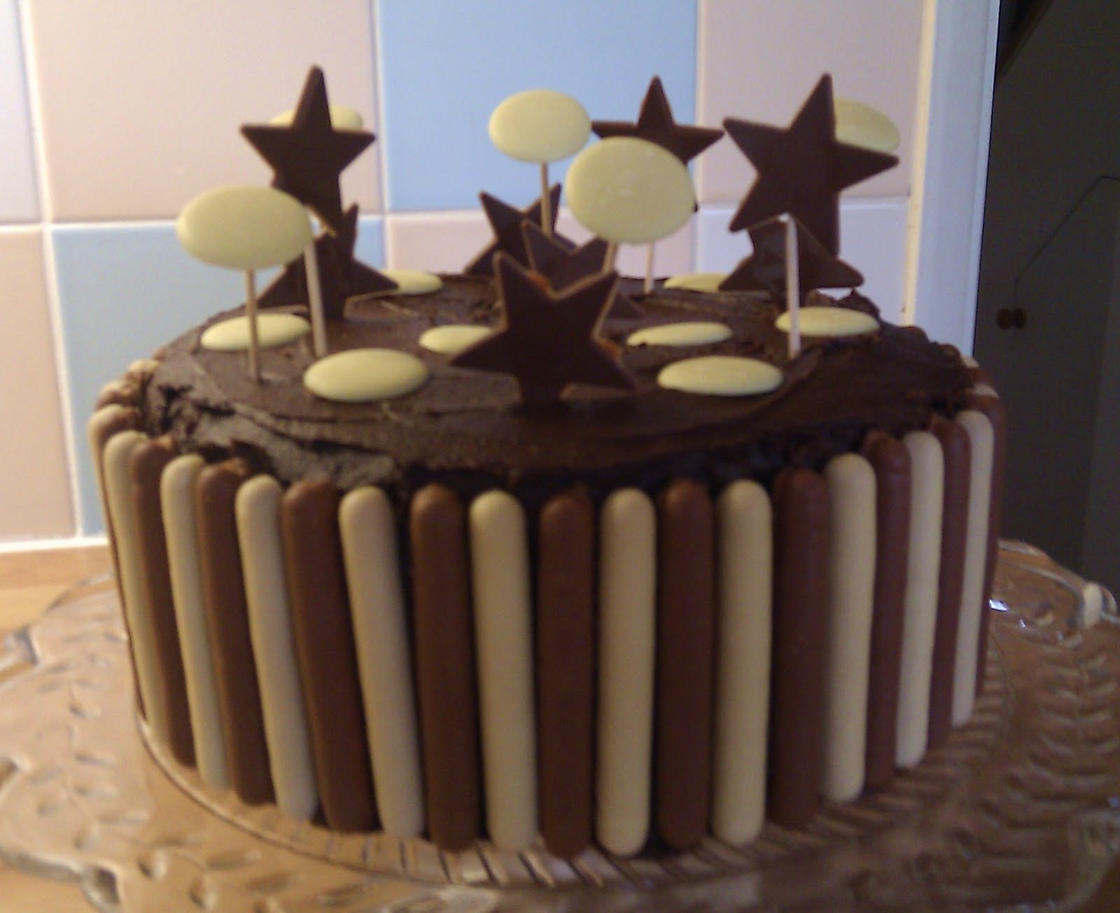 Here's One I Made Earlier ...: Theo's Moons and Stars Birthday Cake