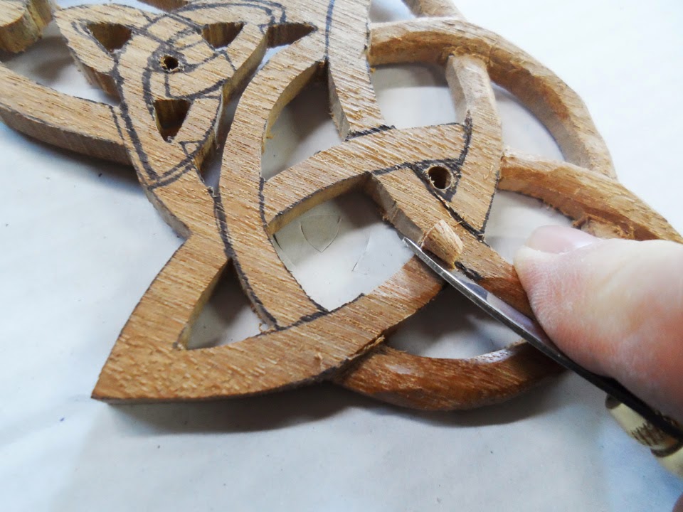 From the Desk of Murray Lincoln: Carving a Celtic Love Spoon – How to