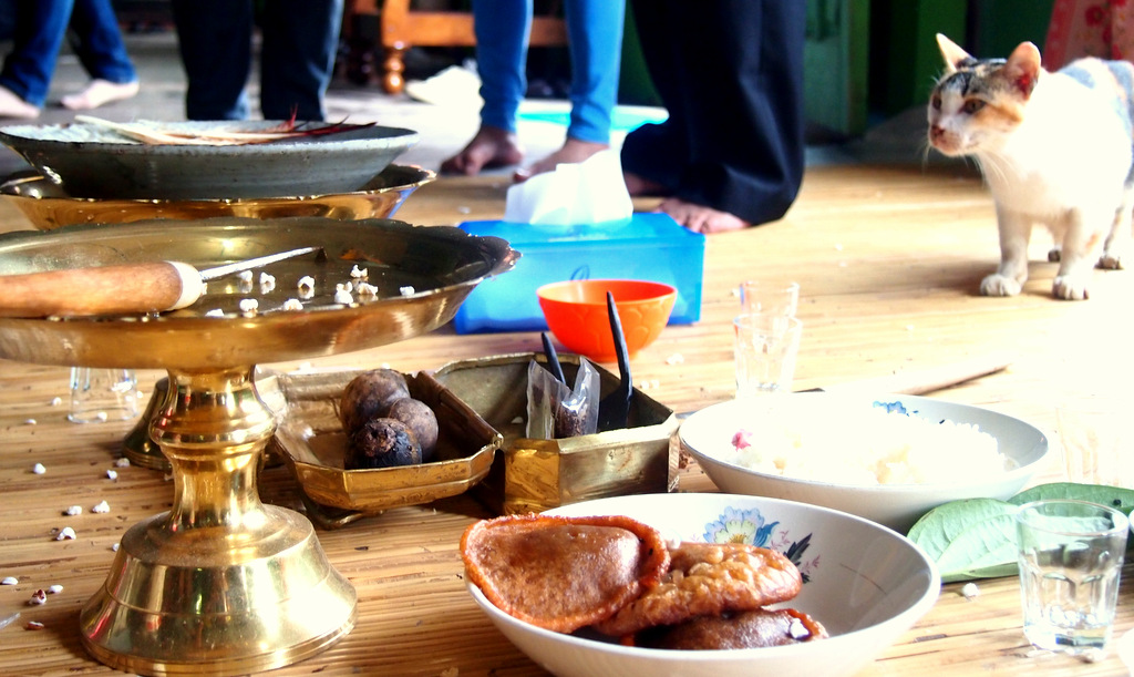 Travelholic: Iban Miring Ceremony to Appease Spirit & Ngajat Dance ...