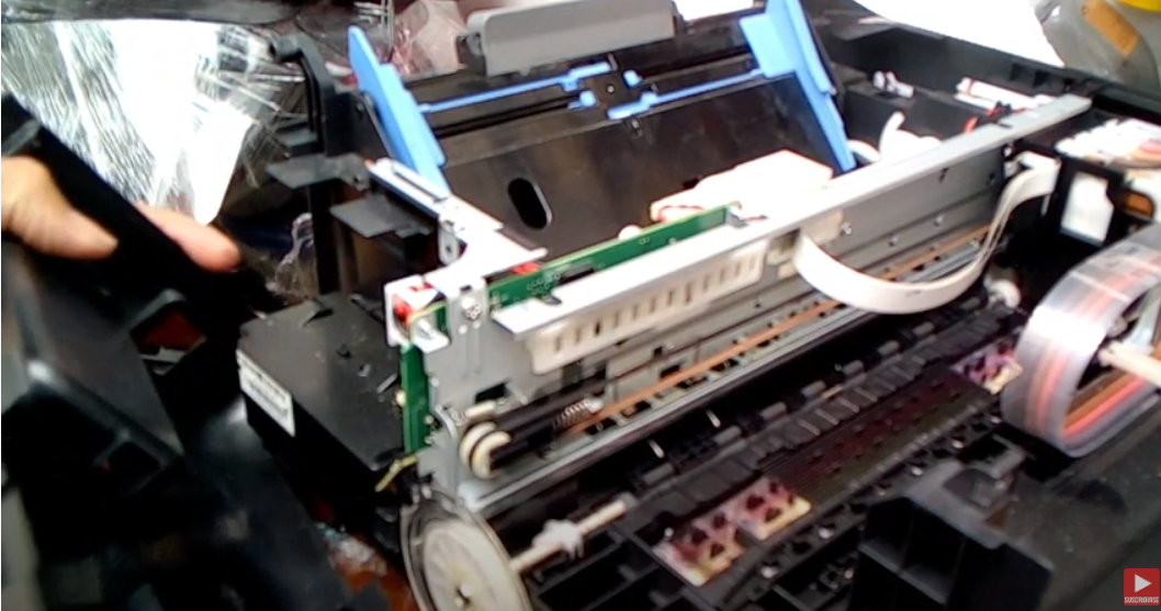 Interfaces, servicios del computador, tarjeta madre , memorias, puerto ...