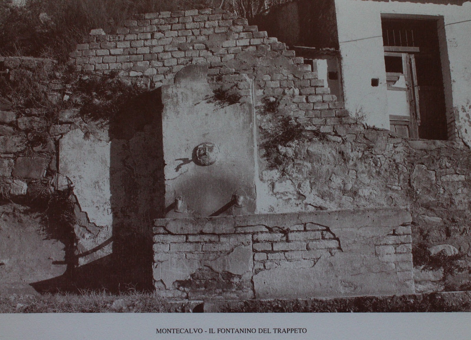 Montecalvo e dintorni...: Fontane nel territorio montecalvese.