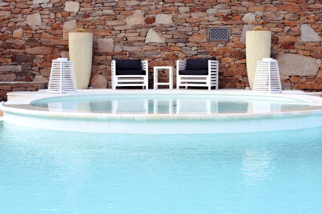 Swimming pool :: Liostasi hotel & spa (Ios) | GLAM FAB HAPPY