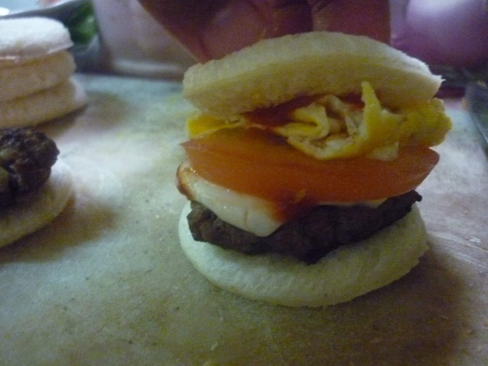 ini kisahnya : Resipi ~ Mini Burger
