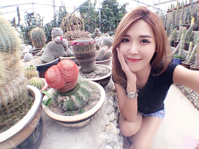 Gatita Yan - Asian Girl