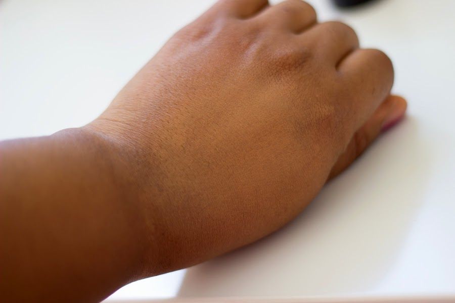 FashStyleLiv: Kuddy Cosmetics Ultra Waterproof Matte Foundation Review