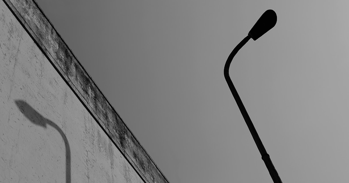 Minimalist Photography - by Prakash Ghai: Street Lamp Shadow Minimal