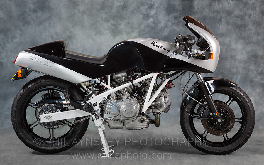 OddBike: Vee Two Ducati Alchemy SV-1 - Modernized Aussie Bevel Head