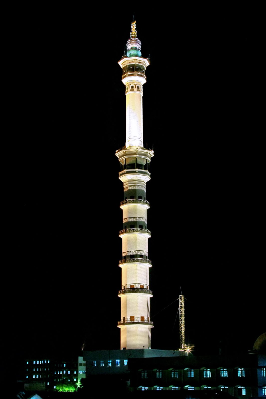 Yongky Angkianata: Menara Tertinggi Se-Jawa Timur