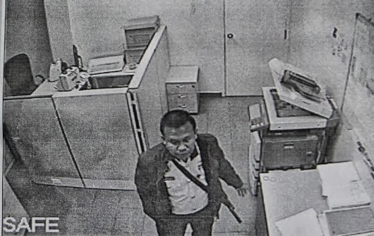 Gambar Suspek Yang Menembak Mati Pegawai Perempuan Ambank | Cili Blog