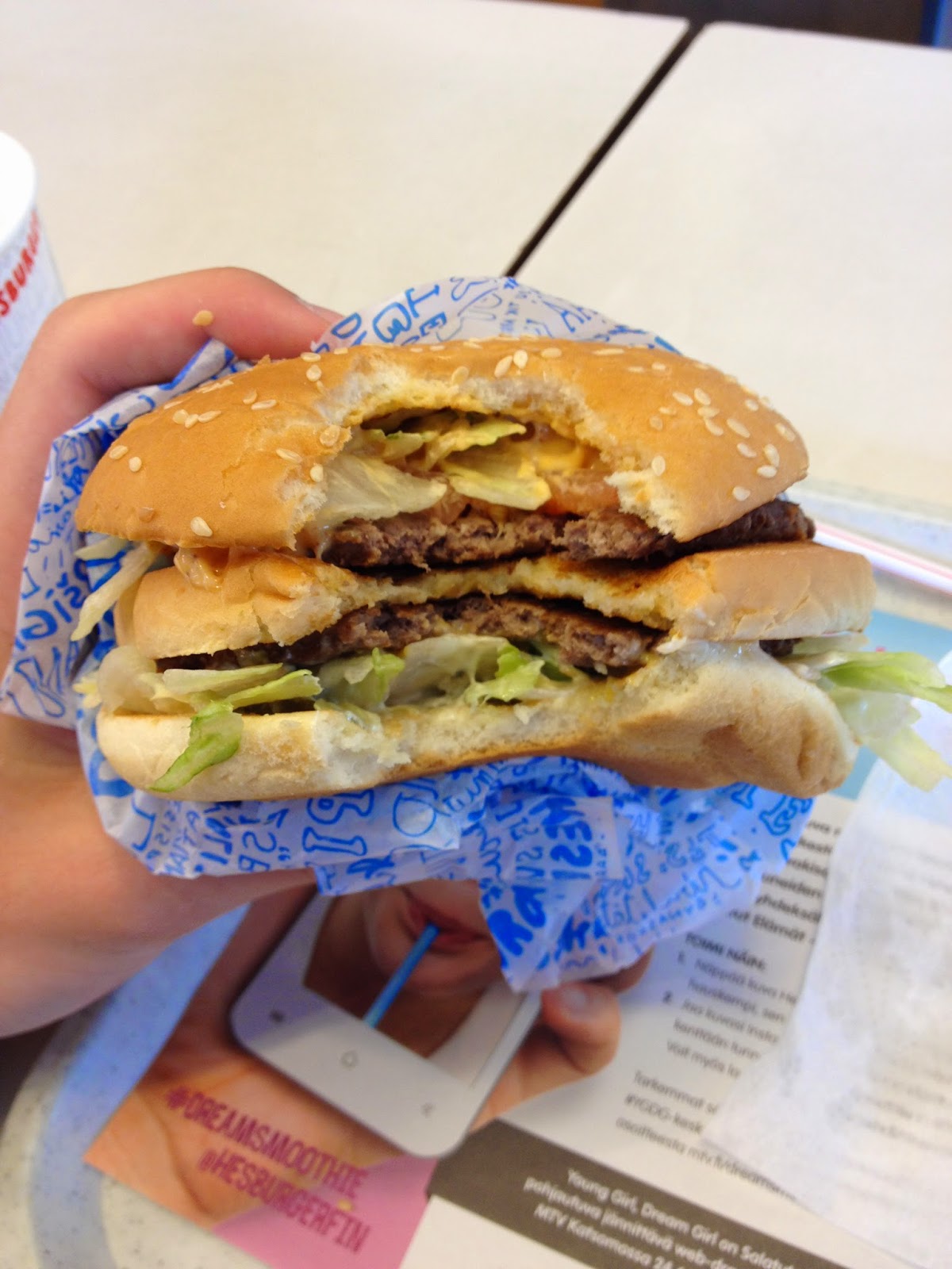 Food From Around The World: HESBURGER