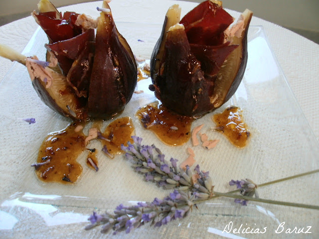 Delicias baruz: BREVAS CON CECINA, VIRUTAS DE FOIE Y VINAGRETA DE ...