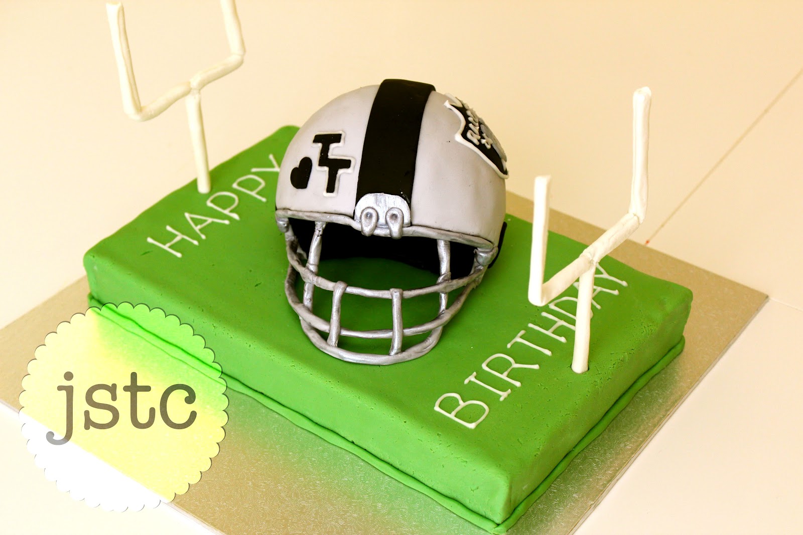 Jemma's Sweet Treat Catering: Oakland Raiders Cake