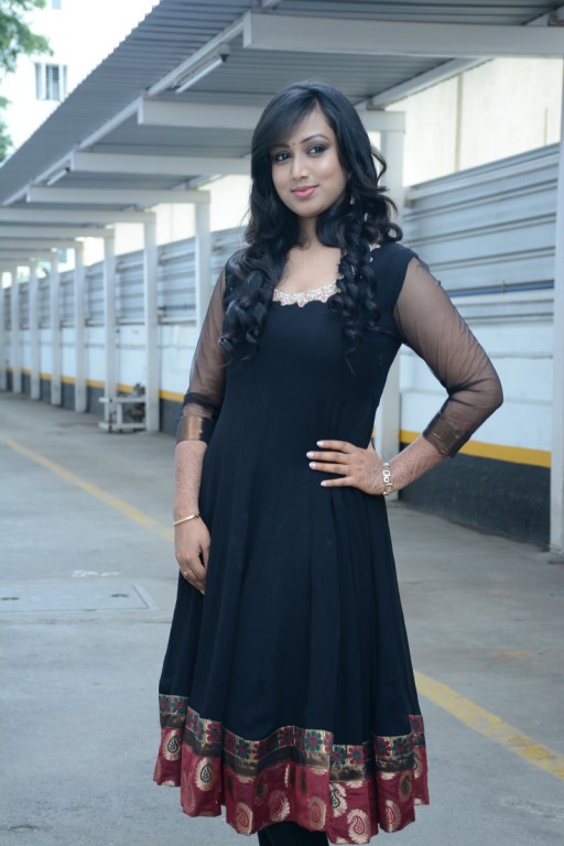Spoorthi Latest Photoss,Tamil Actress Spoorthi beautiful actresses ...