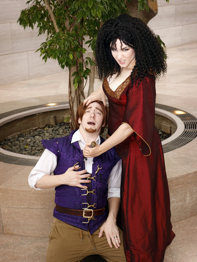 FAIRYTALES : Rapunzel