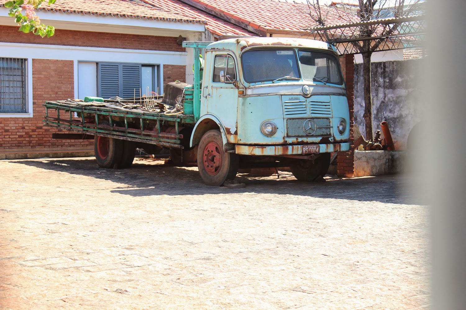 Trucks Brasil: Mercedes-Benz LP 321 1964