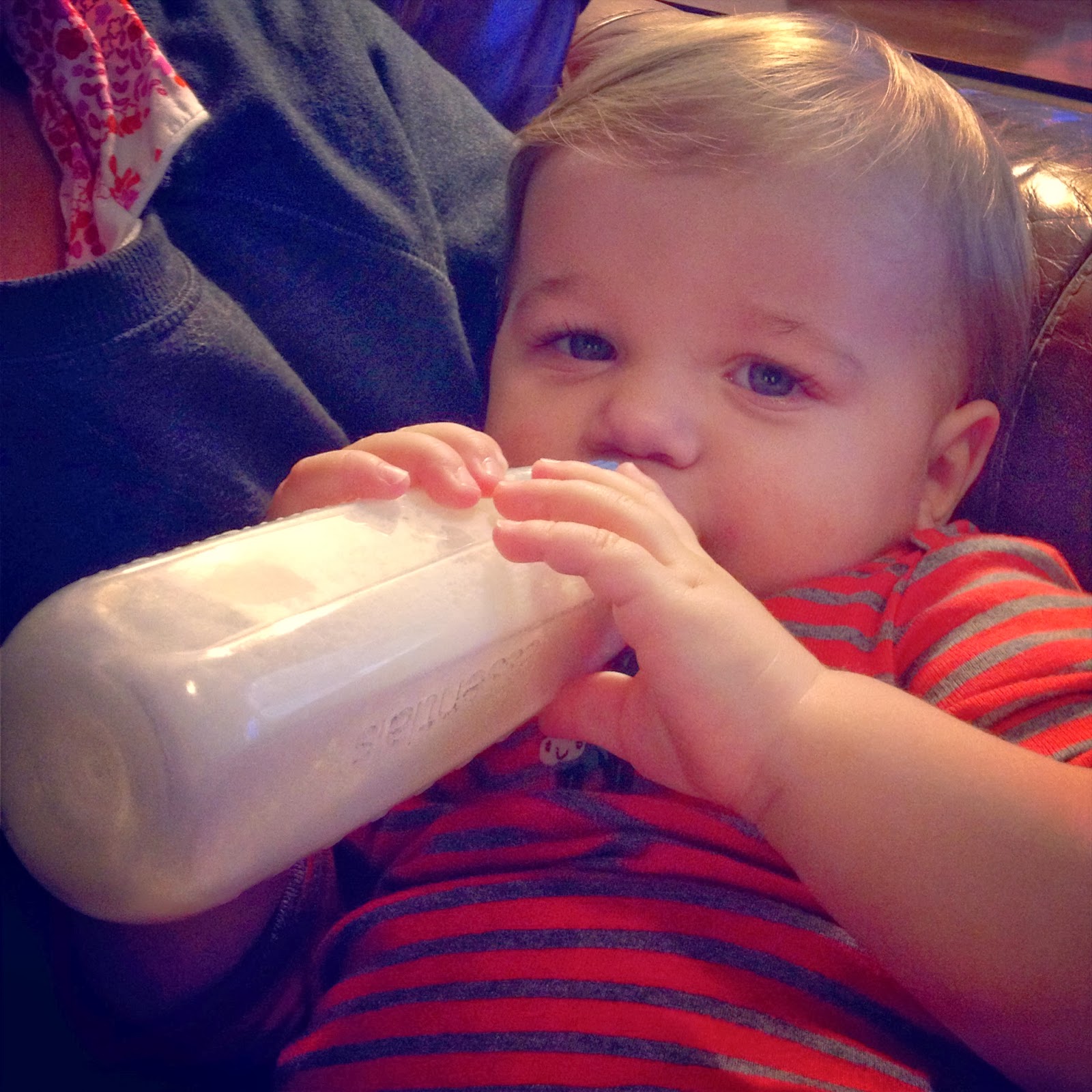 How I Do It: Bottle Feeding - Sweet Southern Prep