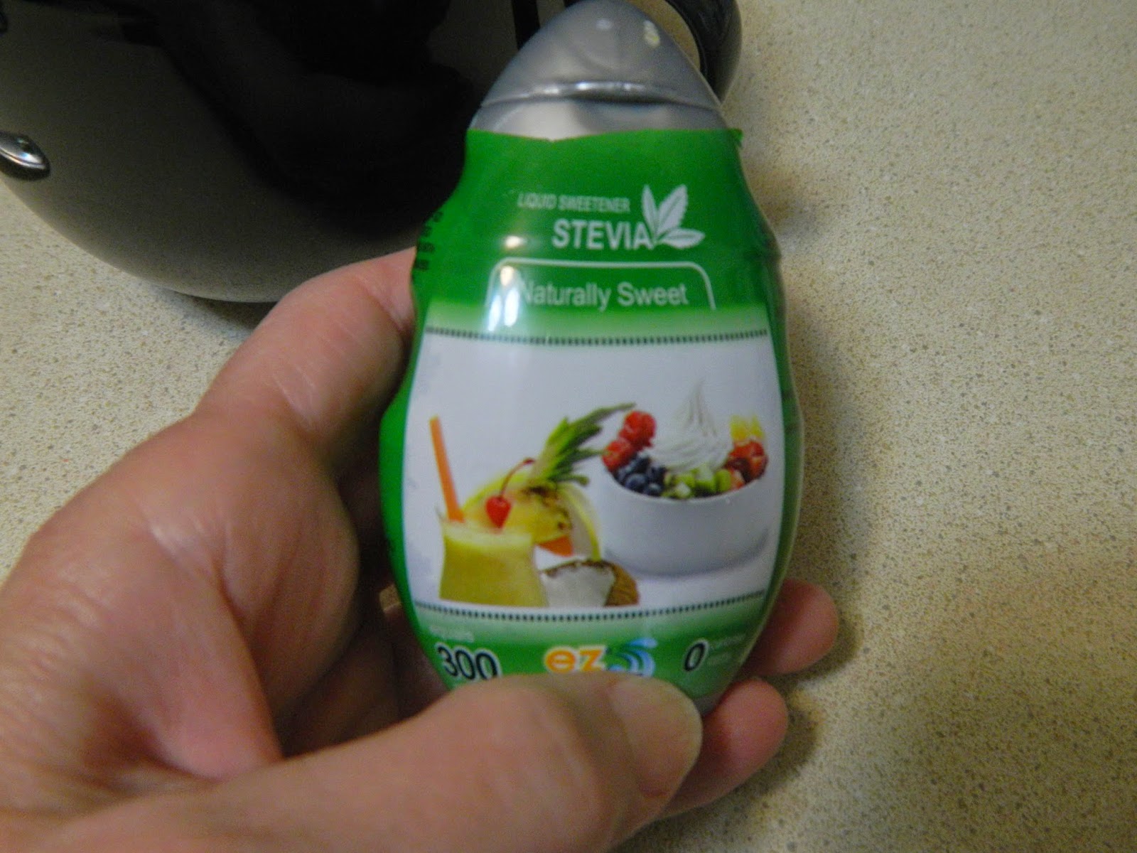 Ginny's Low Carb Kitchen: KEFIR LABAN STRAWBERRY DESSERT