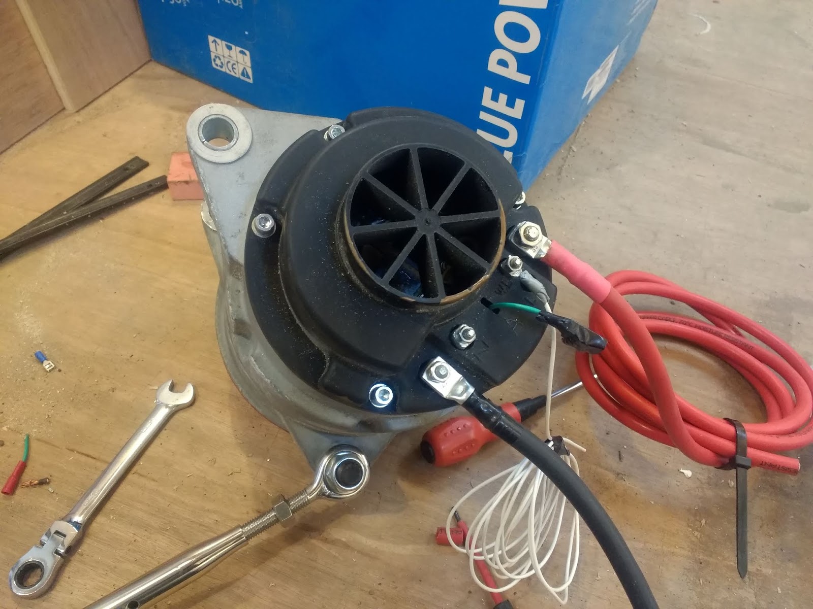 Narrowboat Calbourne: Engine room bulkhead and electrics