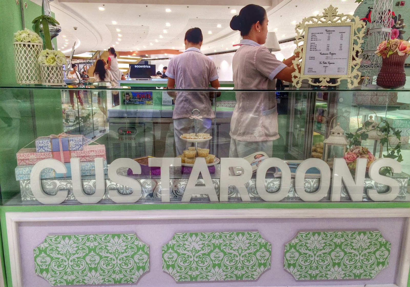 What Mary Loves: Love at First Bite: Custaroonery by Gigi Gaerlan