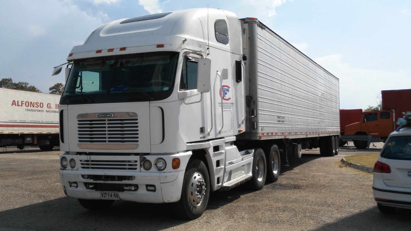 DIECIOCHO RUEDAS: ADIÓS AL ARGOSY EN EL 2020… LLEGA EL NUEVO CASCADIA A ...