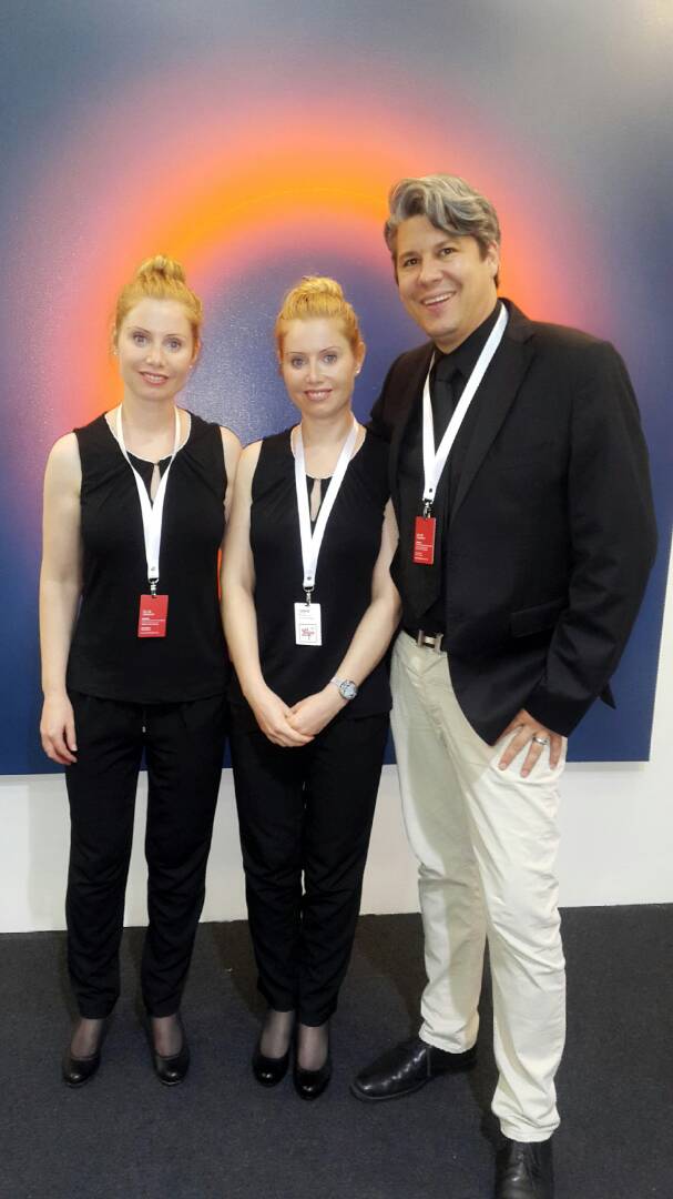 Catch German Blond Identical Twins Who Co-Paint their pictures together ...