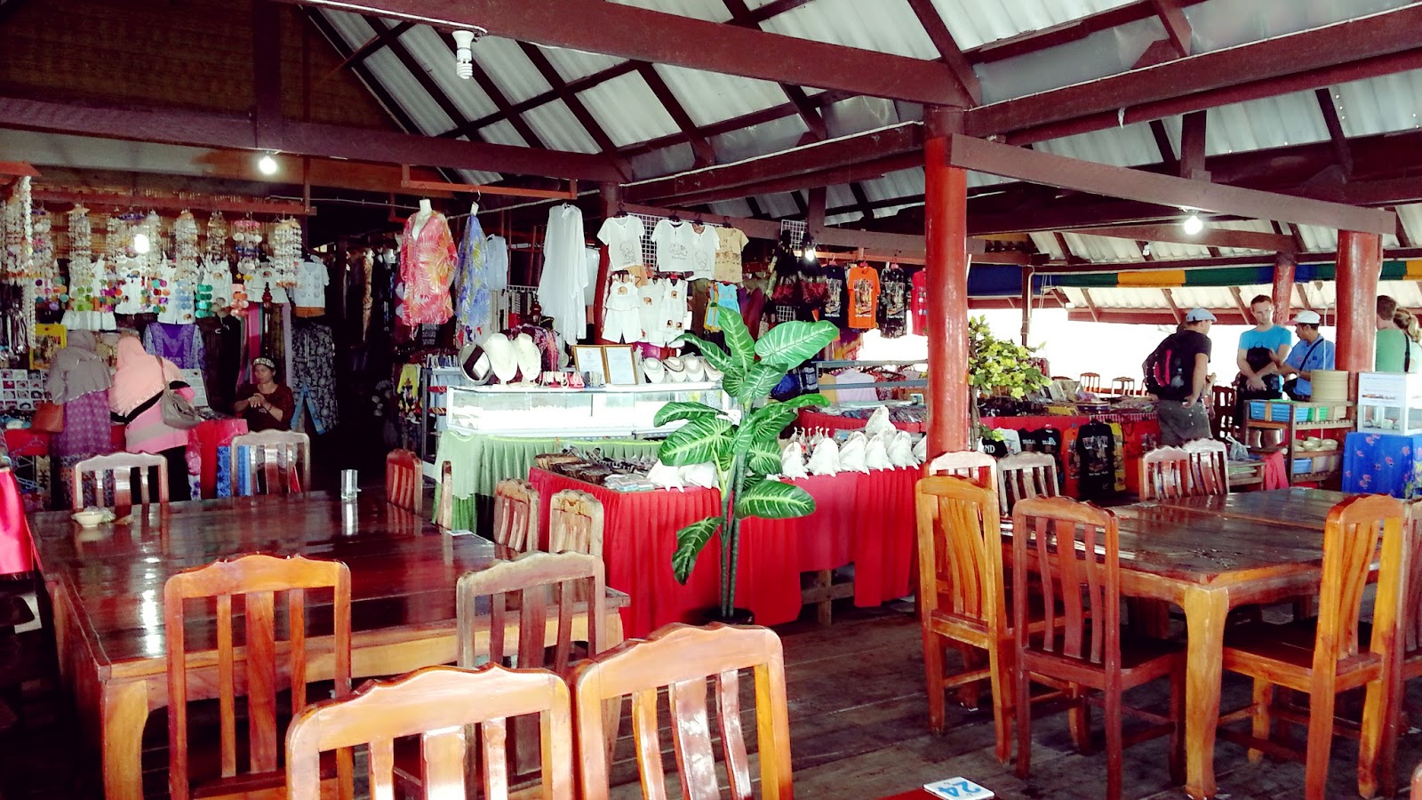 Easy Day Thailand - Based in Phuket: Panyee Bungalow Restaurant - Phang ...