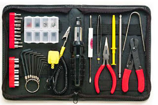 Peralatan Dan Bahan Dalam Perakitan Komputer - Omen Pertanda