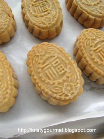 'Dou Sa' Mooncake Biscuit @ 红豆沙公仔饼