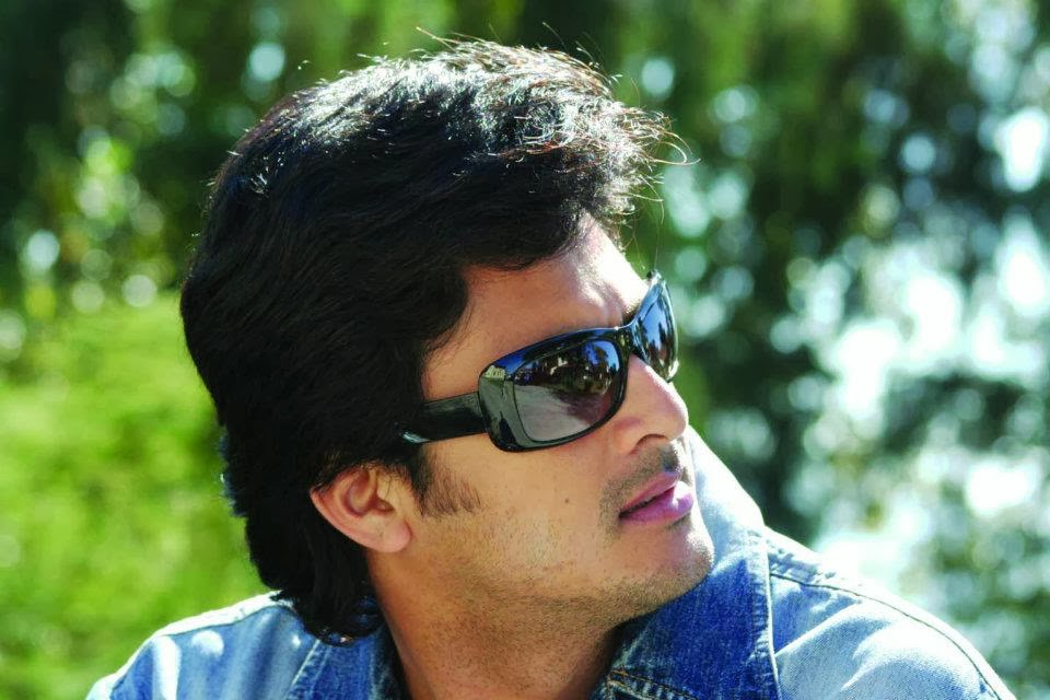 Celebrity Photo: Jishu sengupta